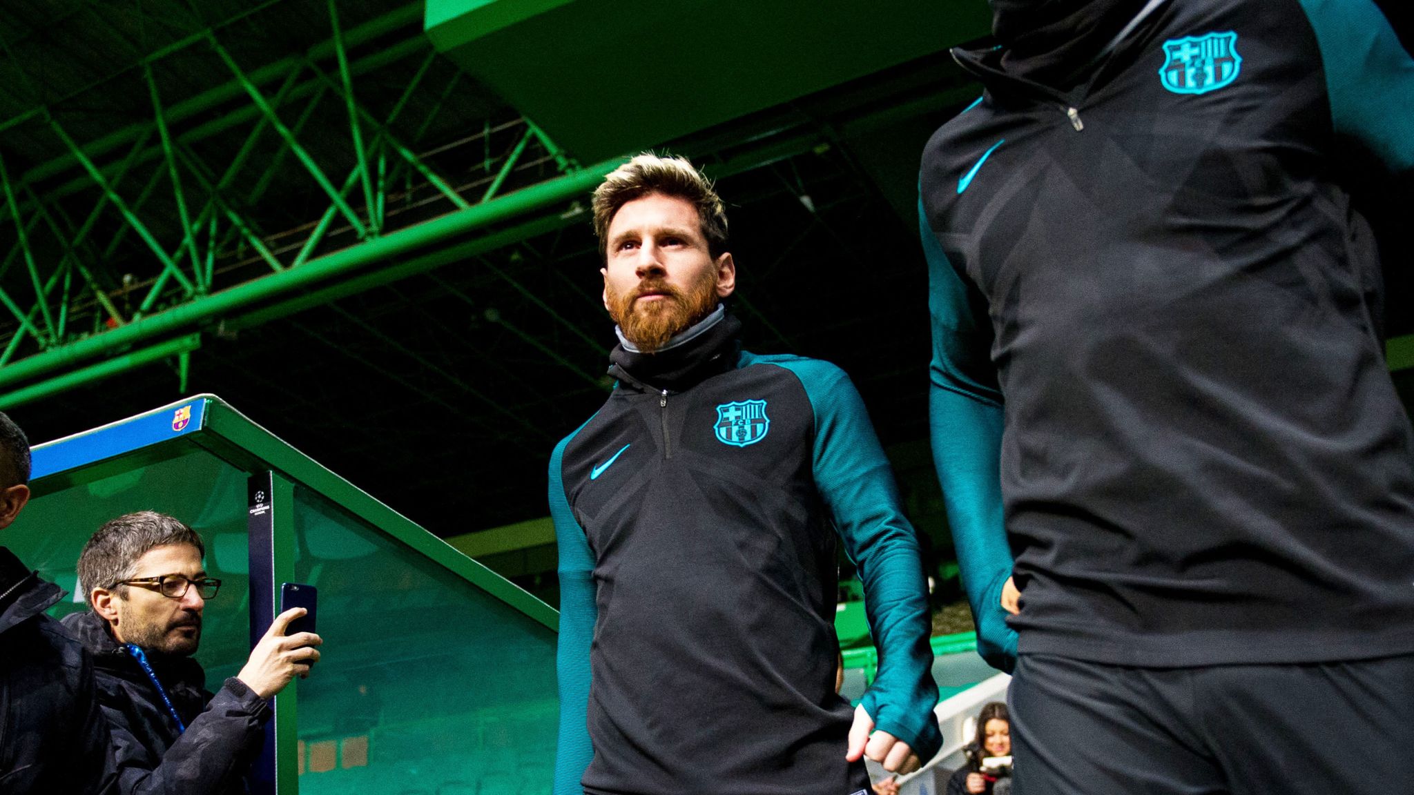Lionel Messi with Guillem Balague: 'Barcelona organisation trumps ...