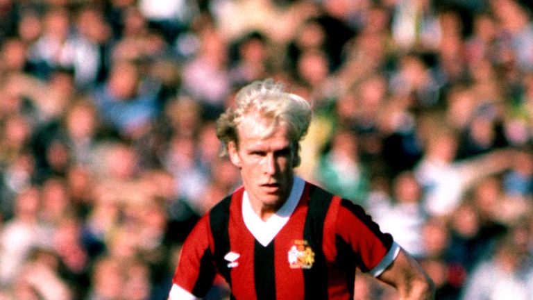 Former Barnsley, Grimsby, Luton and Manchester City defender Paul ...