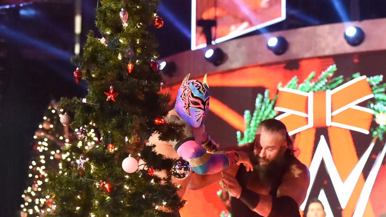 WWE Raw's top moves: Sin Cara thrown into Christmas tree! | Snooker ...
