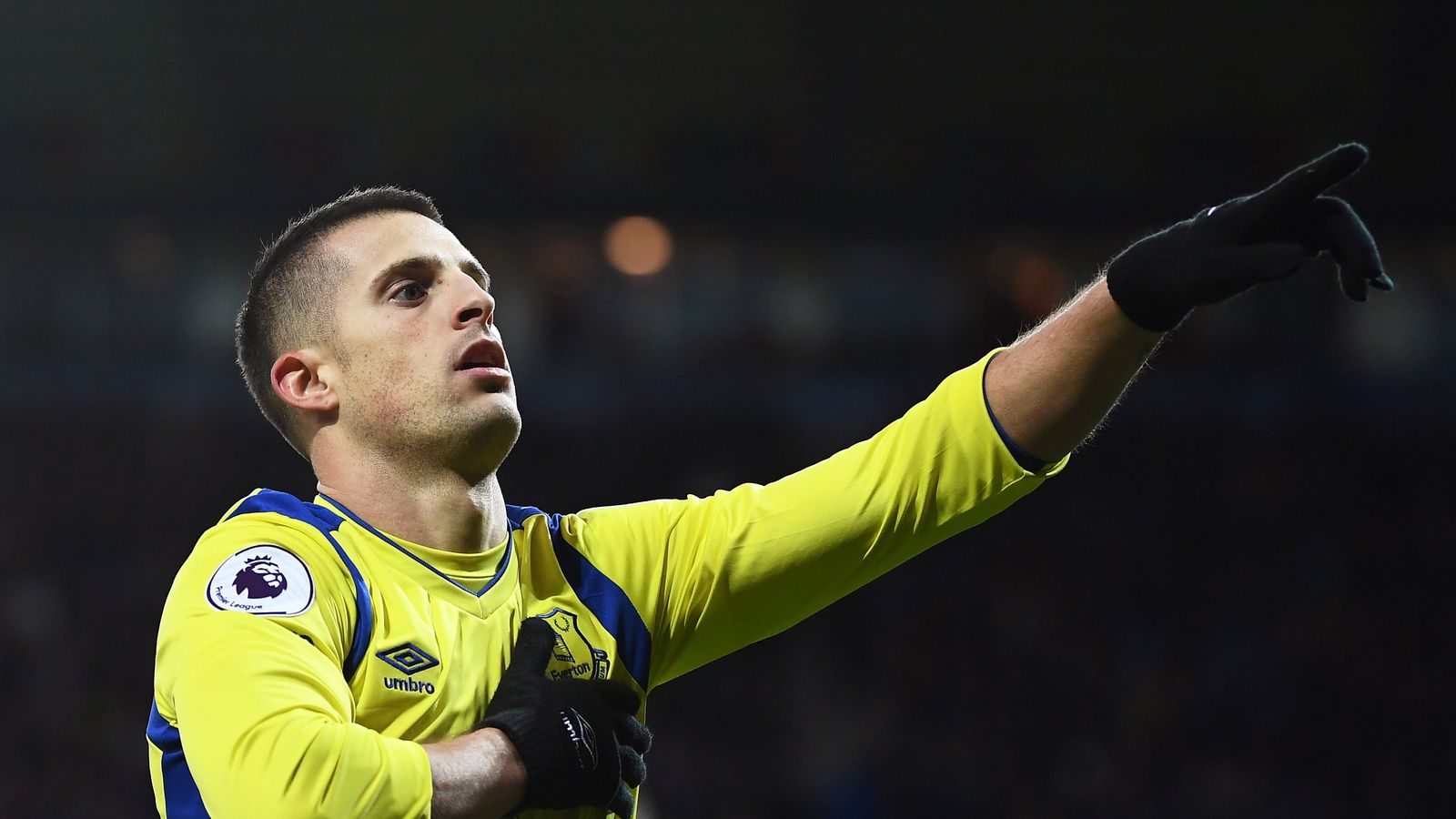 Kevin Mirallas agrees new three-year Everton deal to remain at Goodison ...