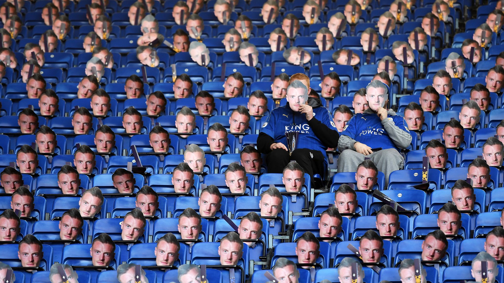 WATCH: Leicester fans don 30,000 Jamie Vardy masks | Football News ...