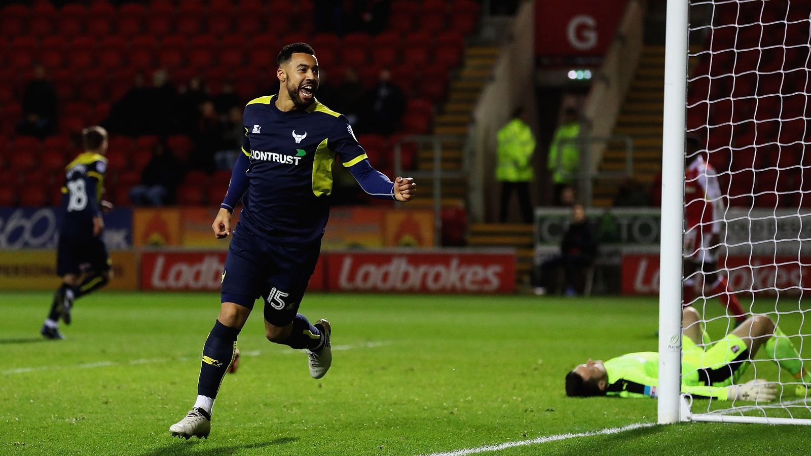 Oxford v MK Dons preview: Kane Hemmings and Conor McAleny in contention ...