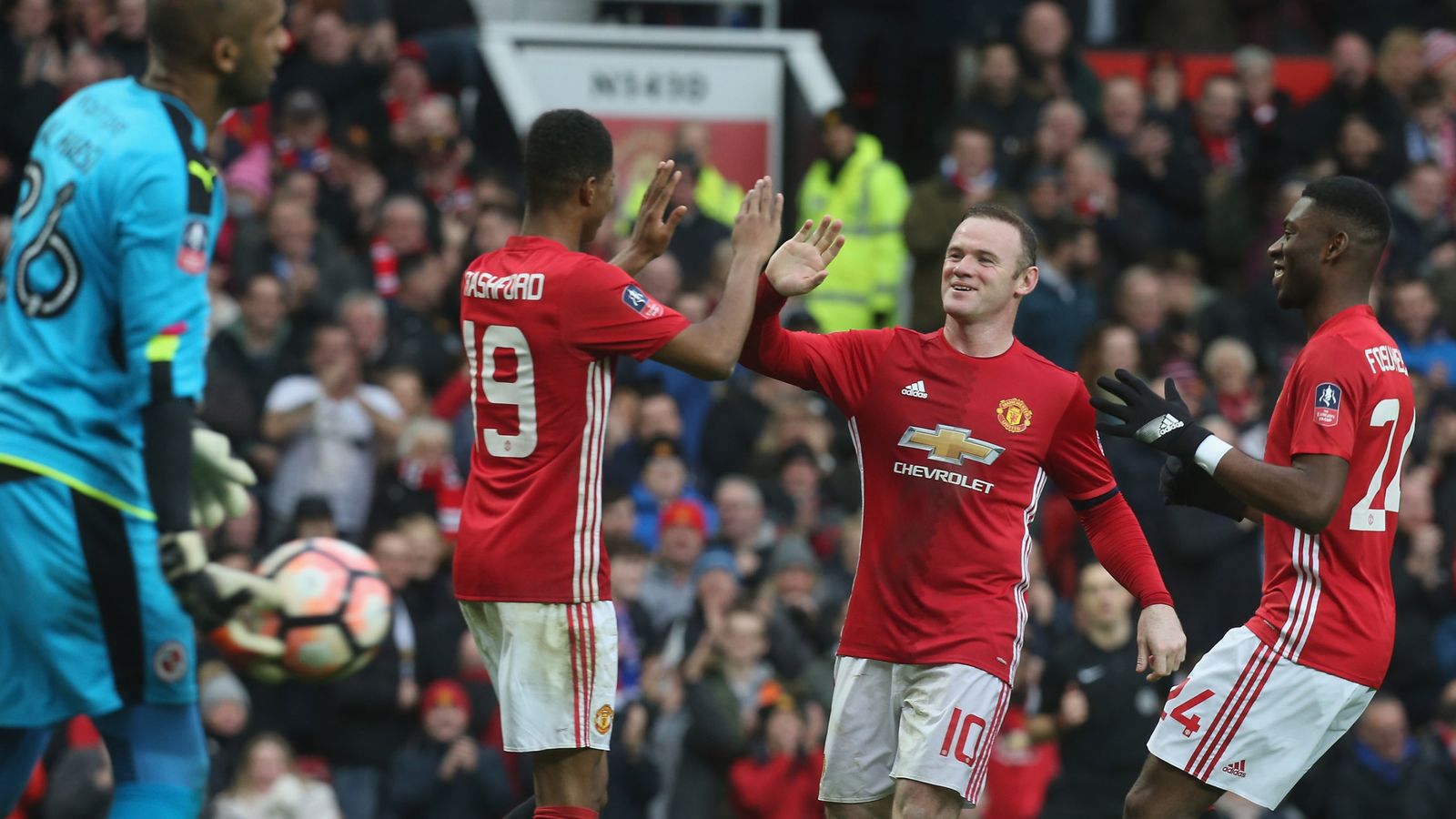 Man Utd 4 - 0 Reading - Match Report & Highlights