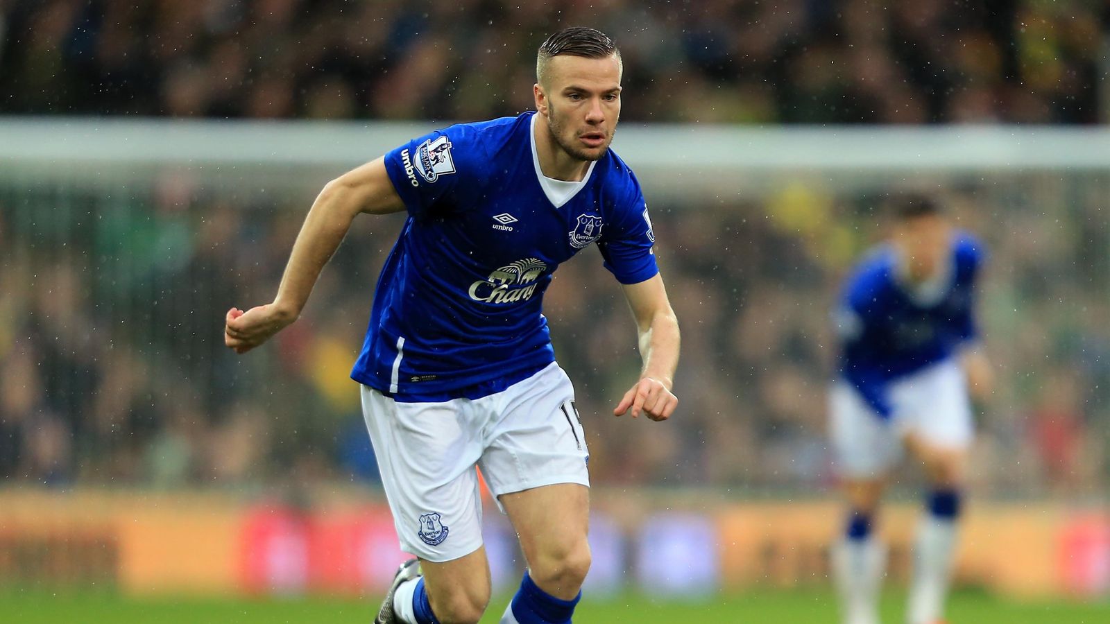 Watford sign Everton midfielder Tom Cleverley on loan | Football News ...