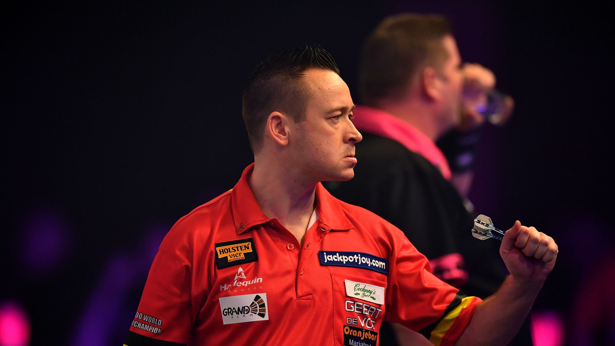 Martin Adams reaches quarter-finals at BDO World Darts Championships ...