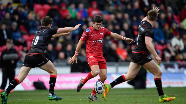 Dan Jones signs long-term deal to stay with Scarlets | Rugby Union News ...