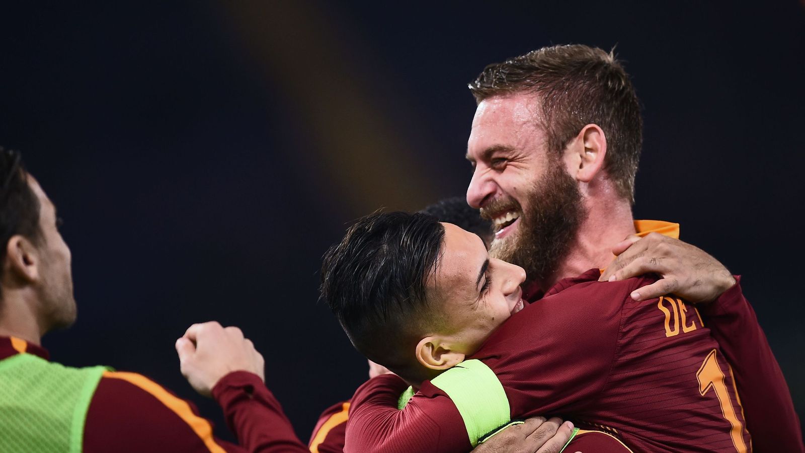 Roma striker Francesco Totti to retire from playing at the end of the ...