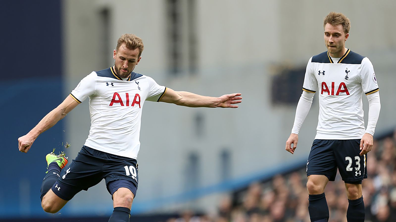 Tottenham 4-0 Stoke: Harry Kane hits first-half hat-trick to inspire ...