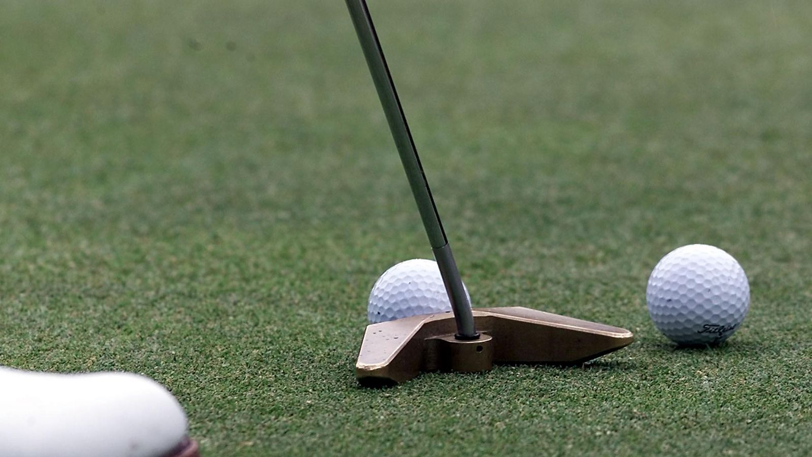 The most unorthodox putters used by the pros over the years | Golf News ...