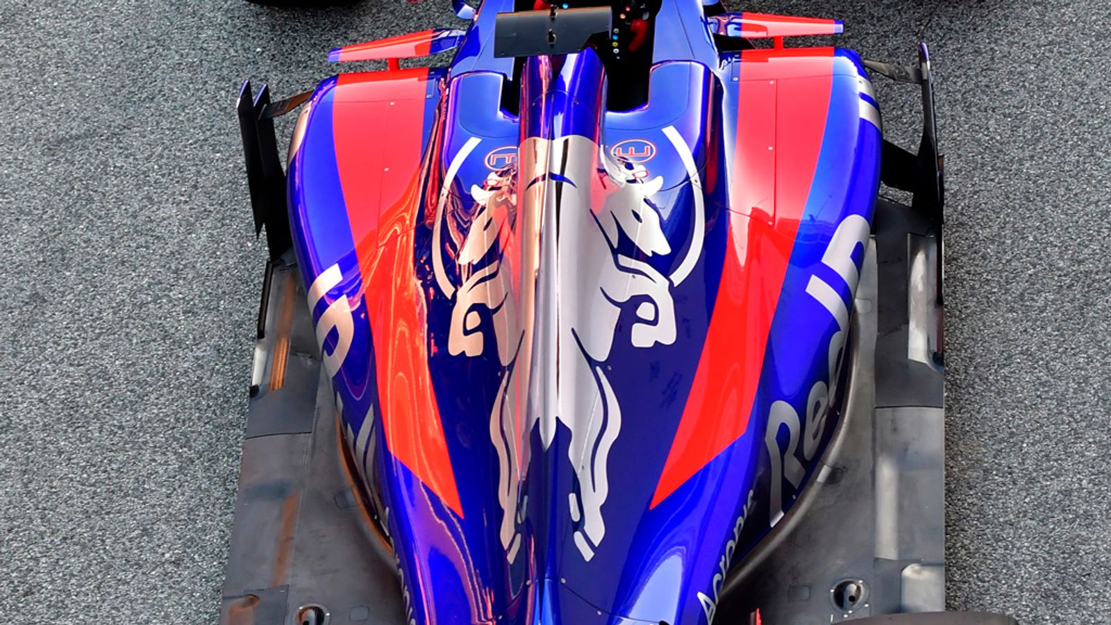 Toro Rosso pull off F1 surprise with bold new look for 2017 | F1 News ...