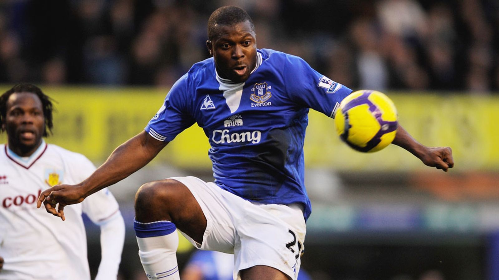 Veteran striker Yakubu announces retirement | Football News | Sky Sports