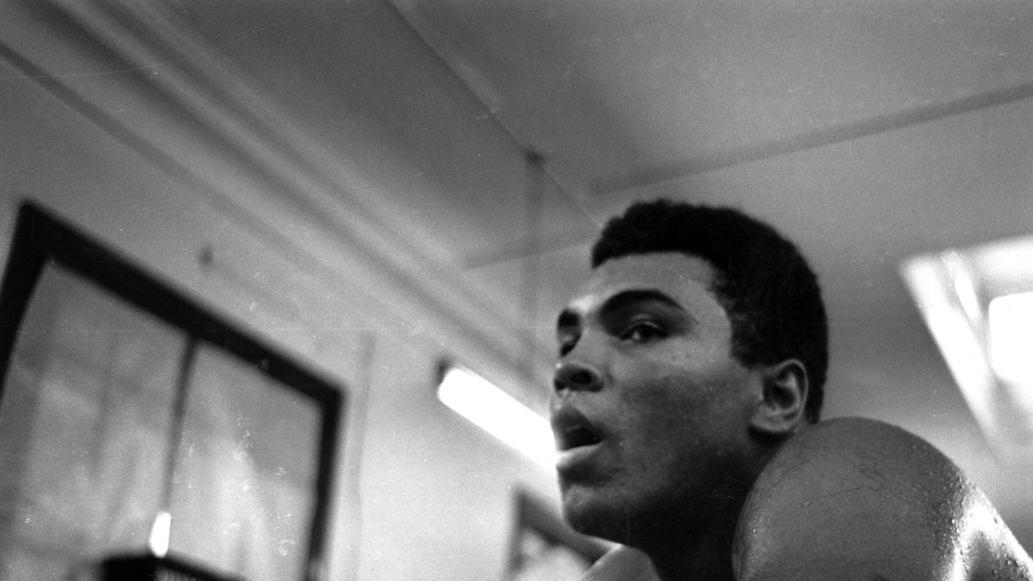 Muhammad Ali’s dark side emerges in 'what’s my name” fight with Ernie ...