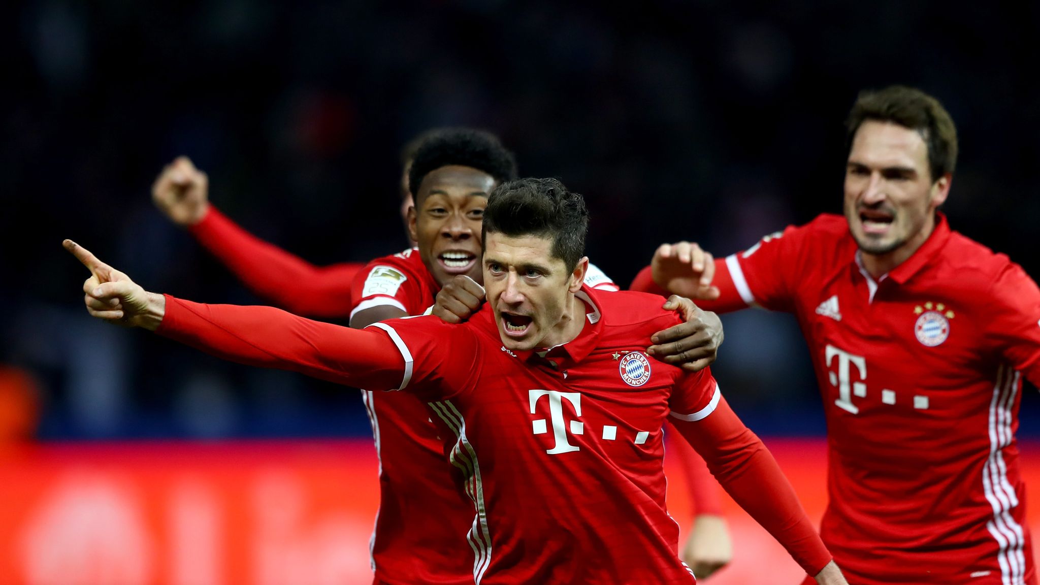 Robert Lewandowski scores late as Bayern Munich draw with Hertha Berlin ...