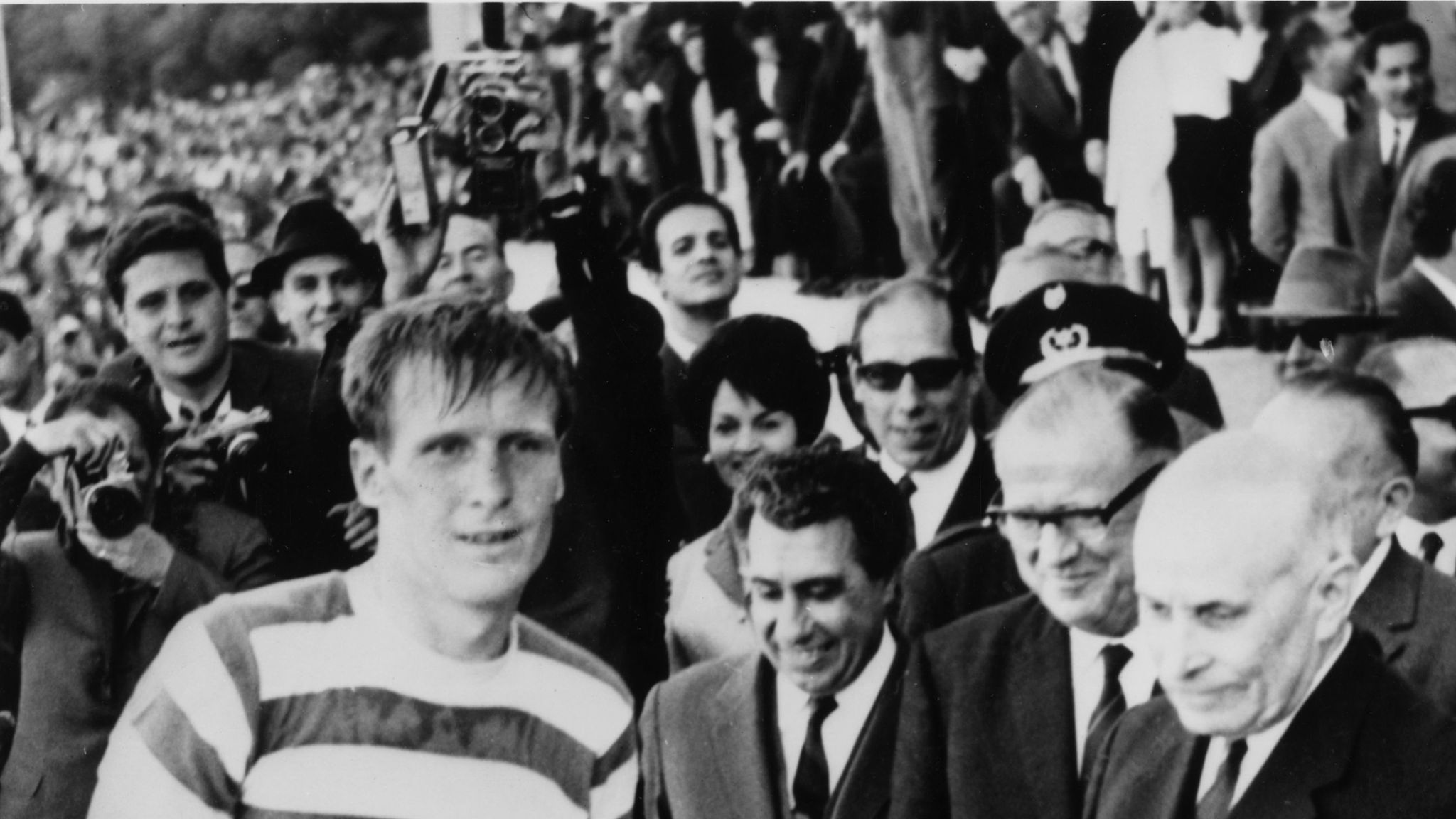 Celtic great Billy McNeill a 'true icon', says Brendan Rodgers ...