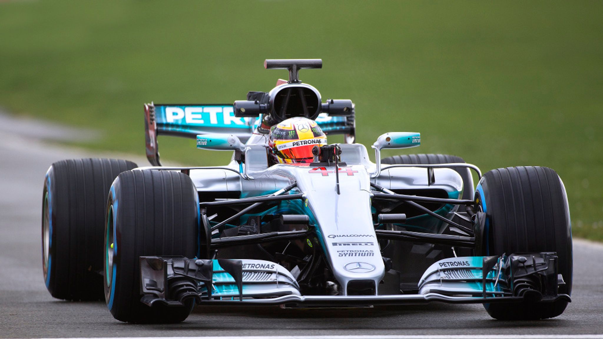 Lewis Hamilton draws line under 2016 & sets sights on winning 2017 | F1 ...