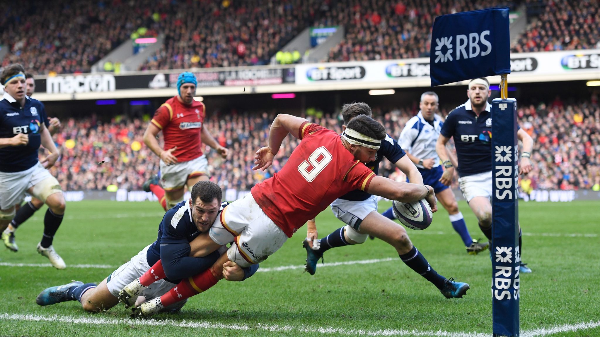 Stuart Barnes: Italy's tactics should not be criticised | Rugby Union ...