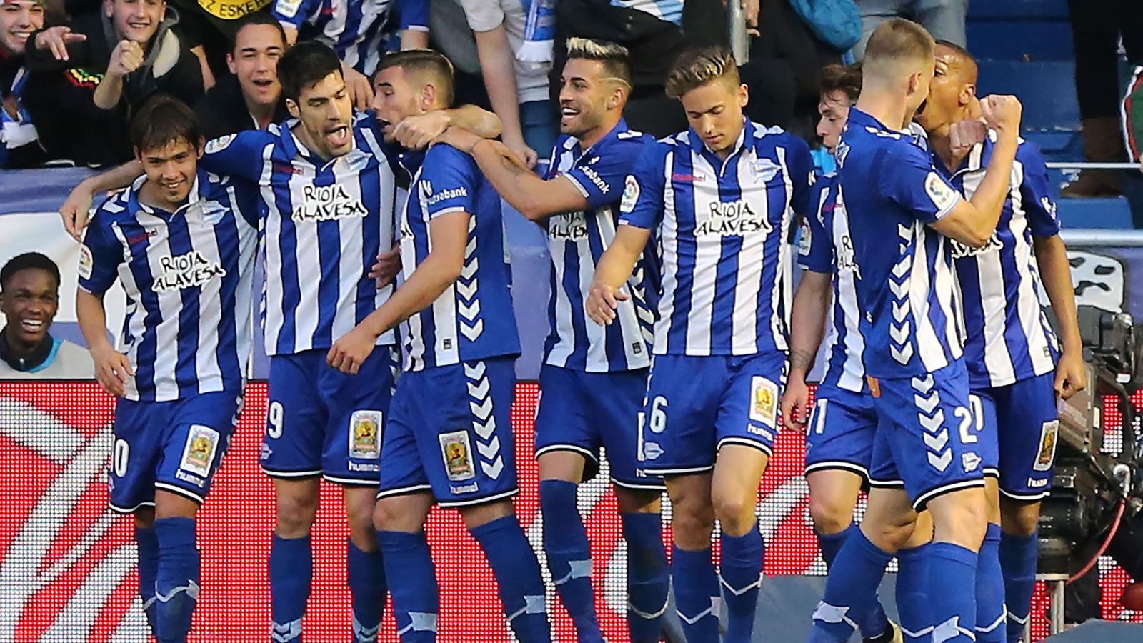 La Liga round-up: Deyverson strikes for Alaves | Football News | Sky Sports
