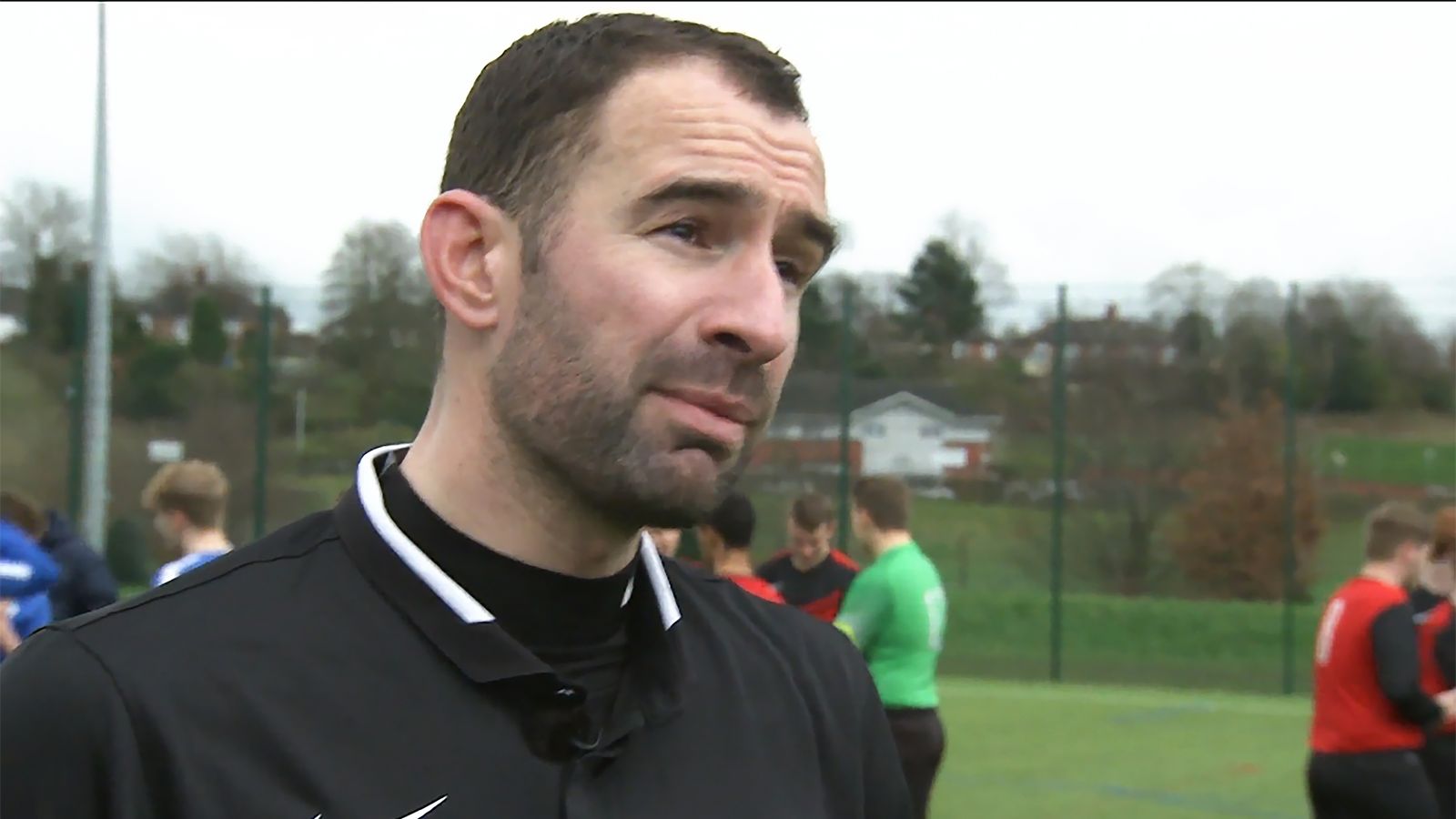 WATCH: Danny Higginbotham becomes a referee | Football News | Sky Sports