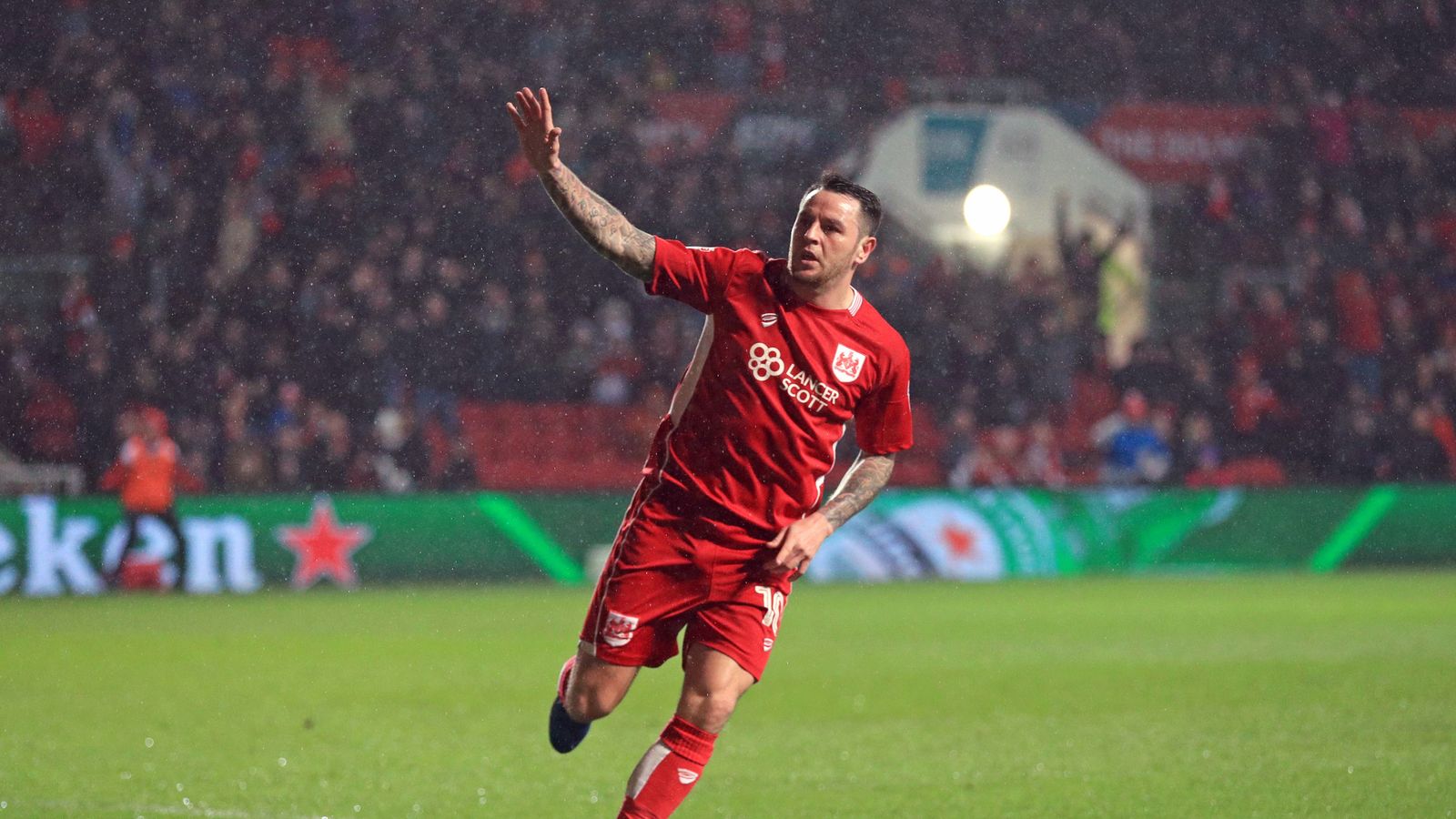 Cardiff sign midfielder Lee Tomlin from Bristol City | Football News ...
