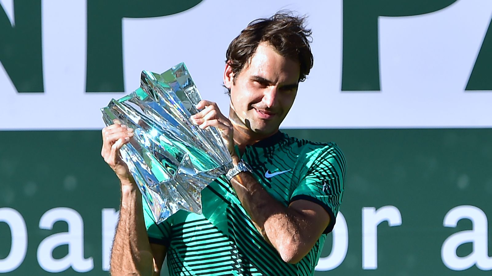 Roger Federer claims Indian Wells title by defeating Stan Wawrinka ...