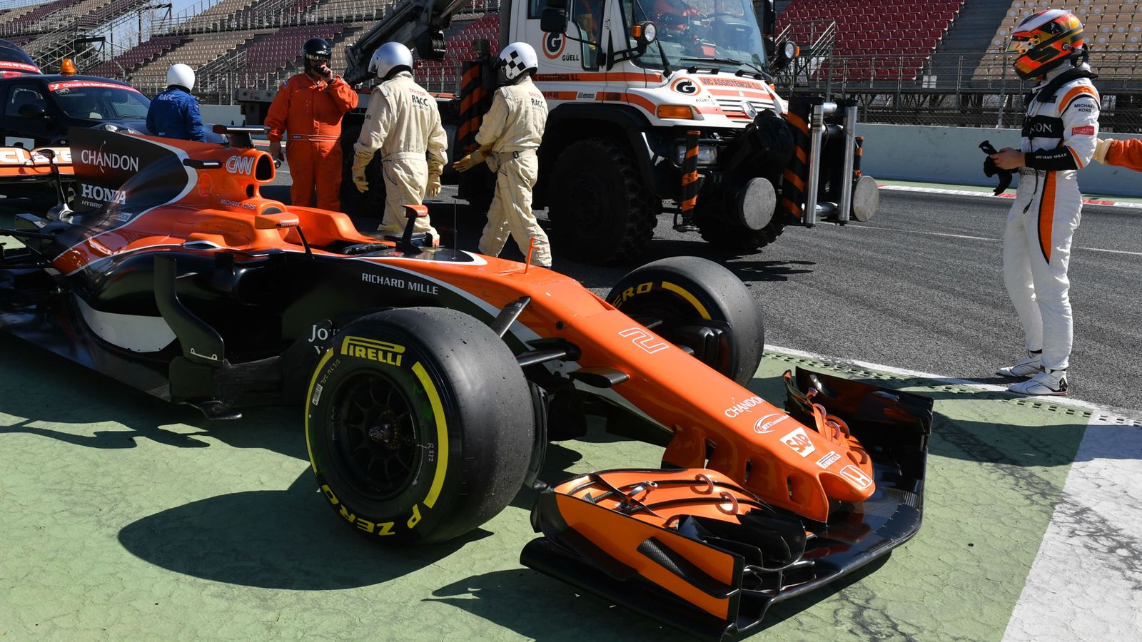 McLaren 'considering options' with Honda | F1 News