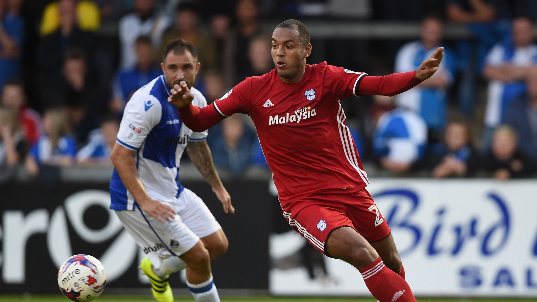 Hull make improved bid for Cardiff striker Zohore | Football News | Sky ...