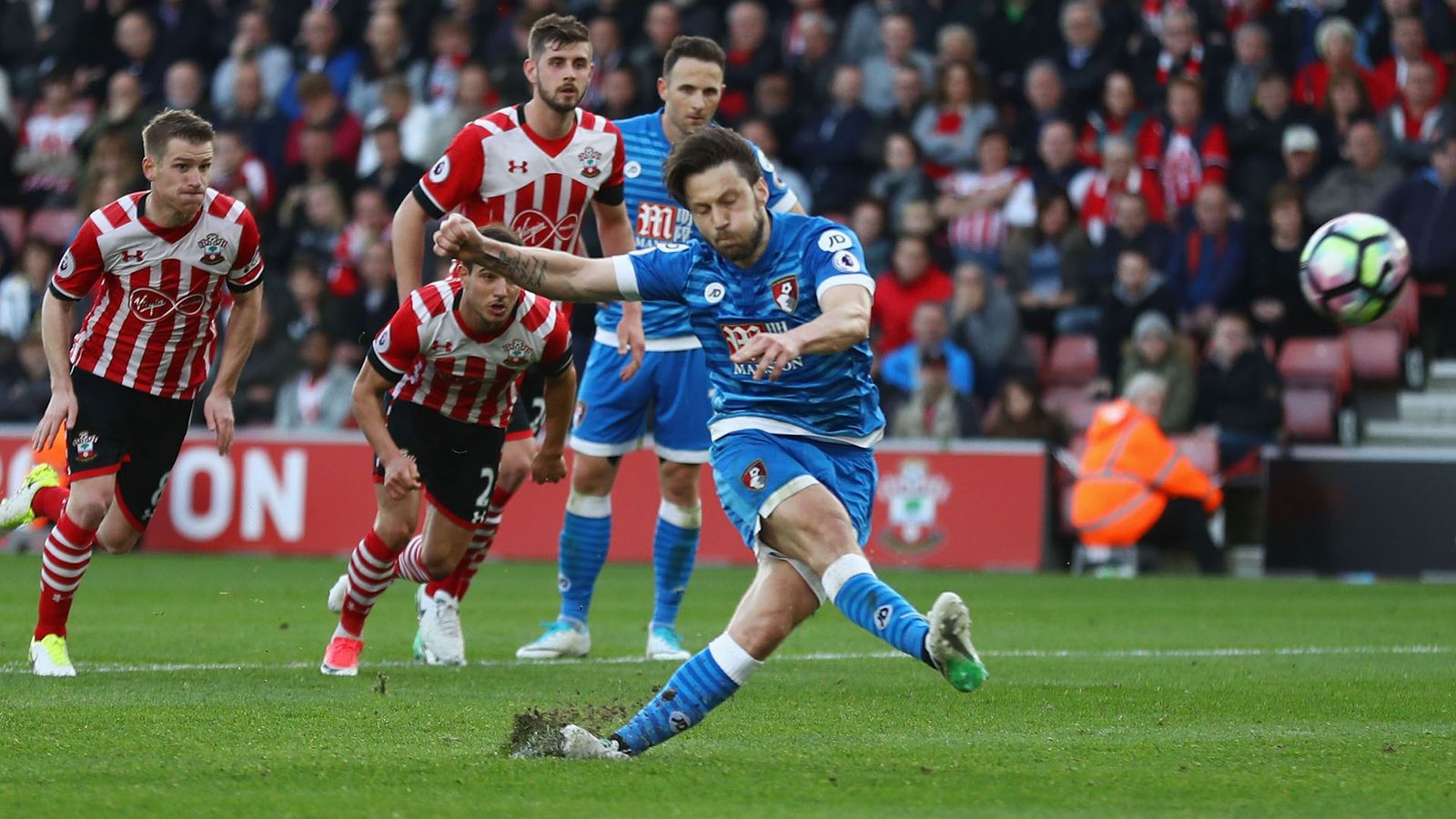 WATCH: Premier League goals and highlights | Football News | Sky Sports