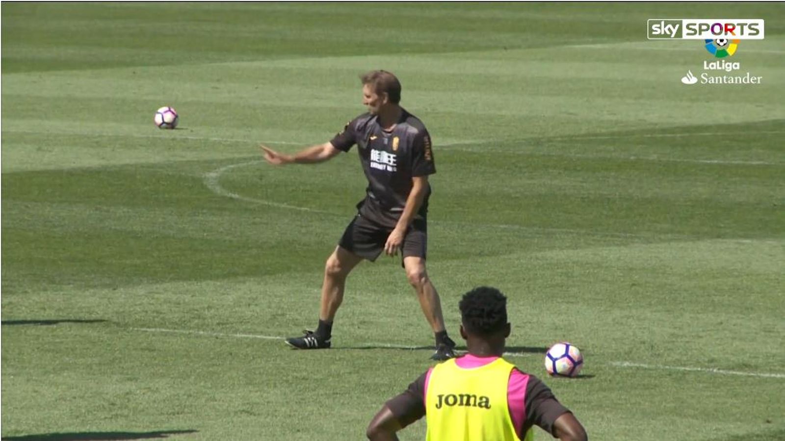 New Granada boss Tony Adams performs bizarre training ground routine ...