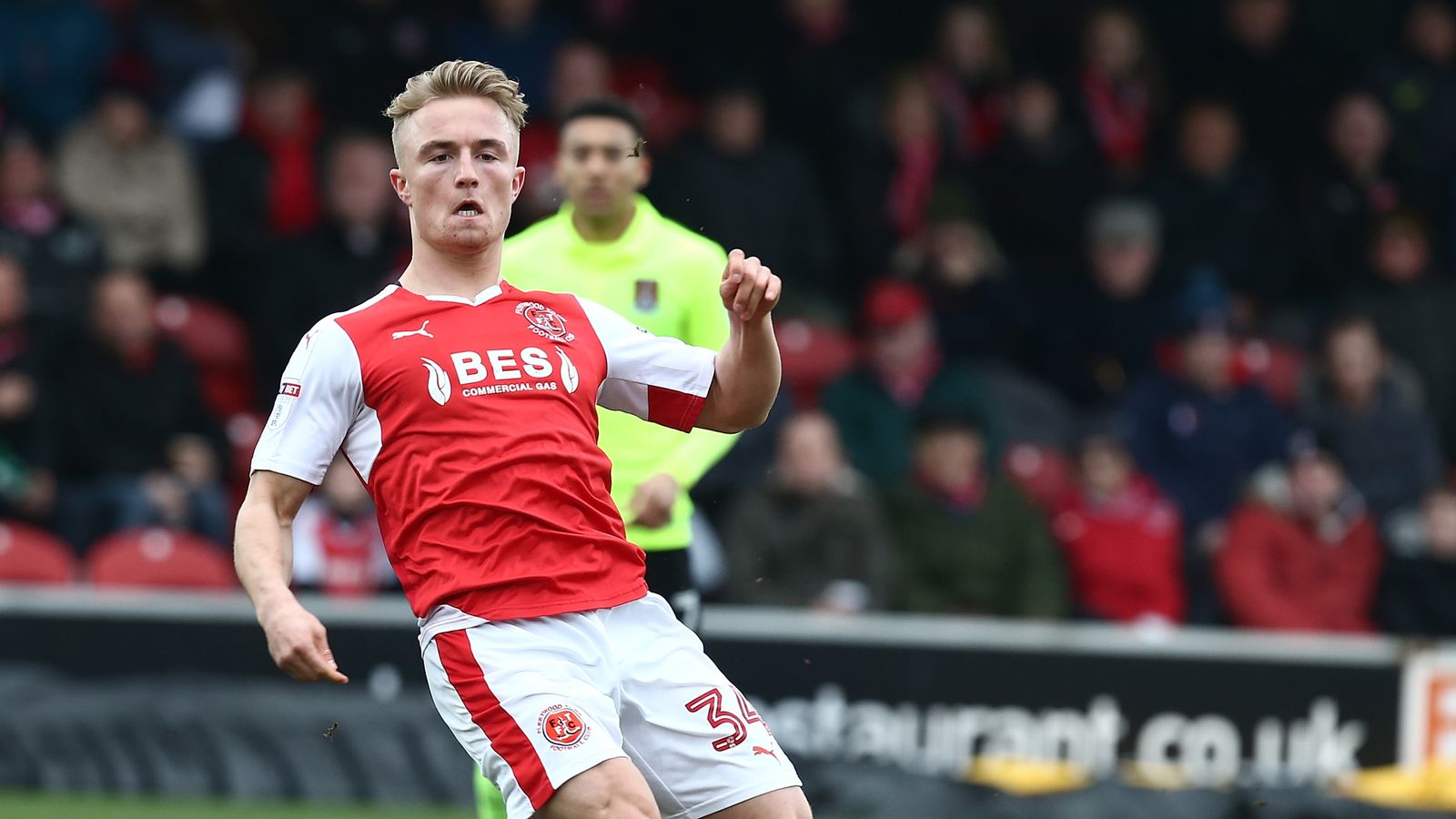 Gillingham 2-3 Fleetwood: Dempsey delivers for Fleetwood | Football ...