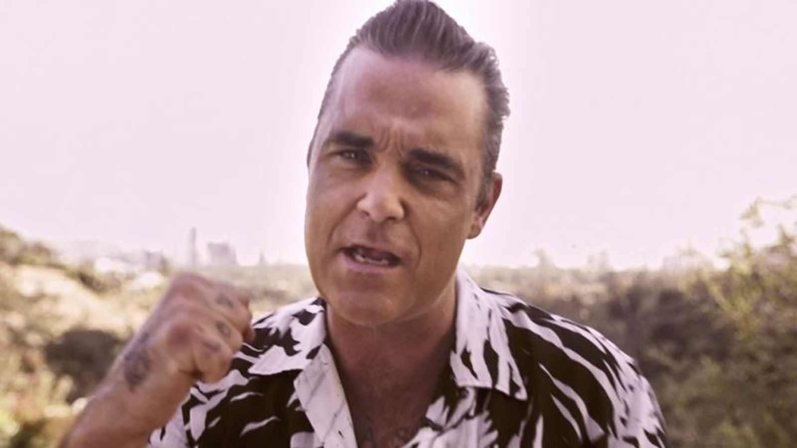 Joshua vs Klitschko: Robbie Williams' heavyweight message | Boxing News ...