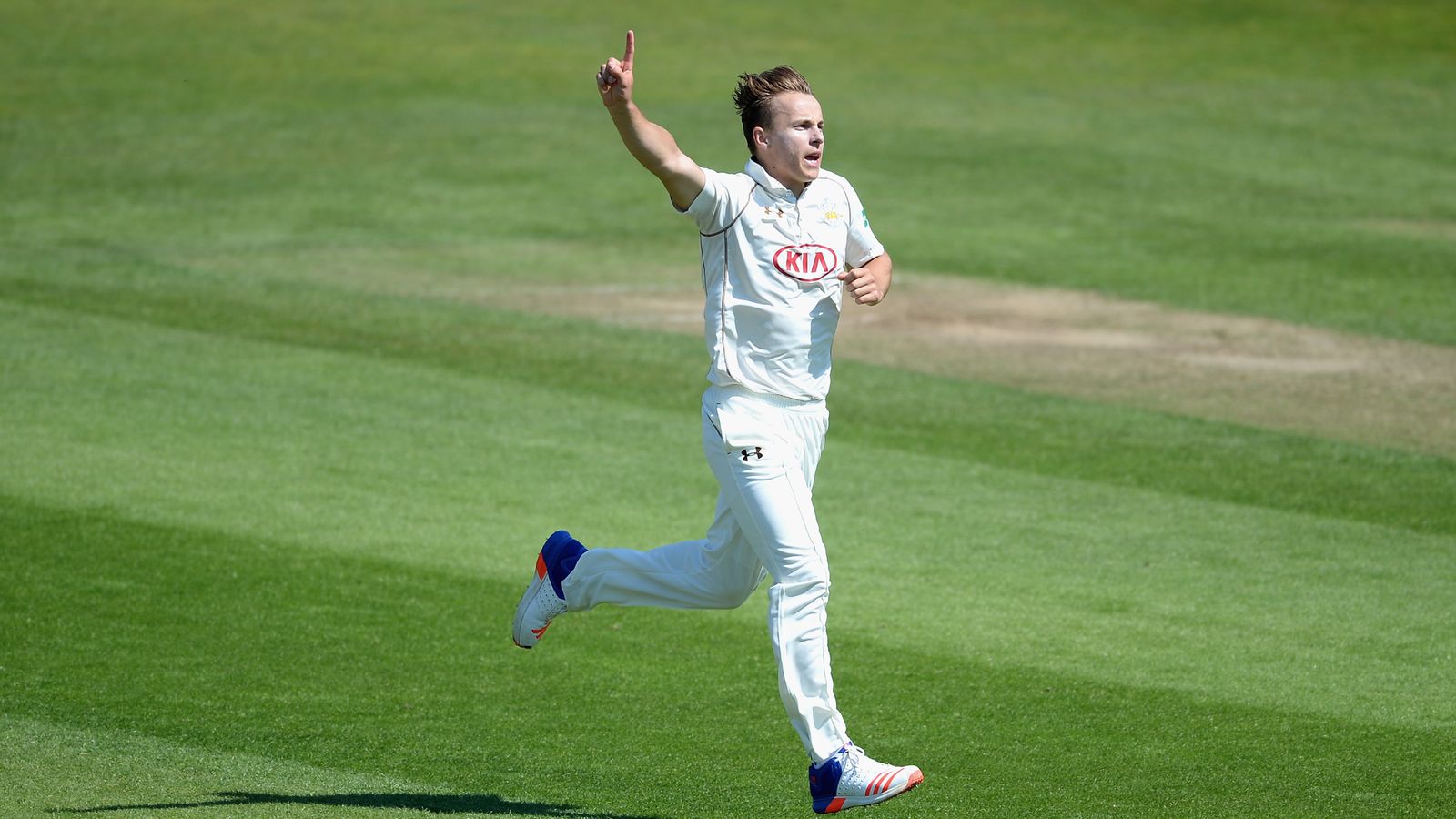 CCD1 review: Surrey complete innings victory over Warwickshire ...