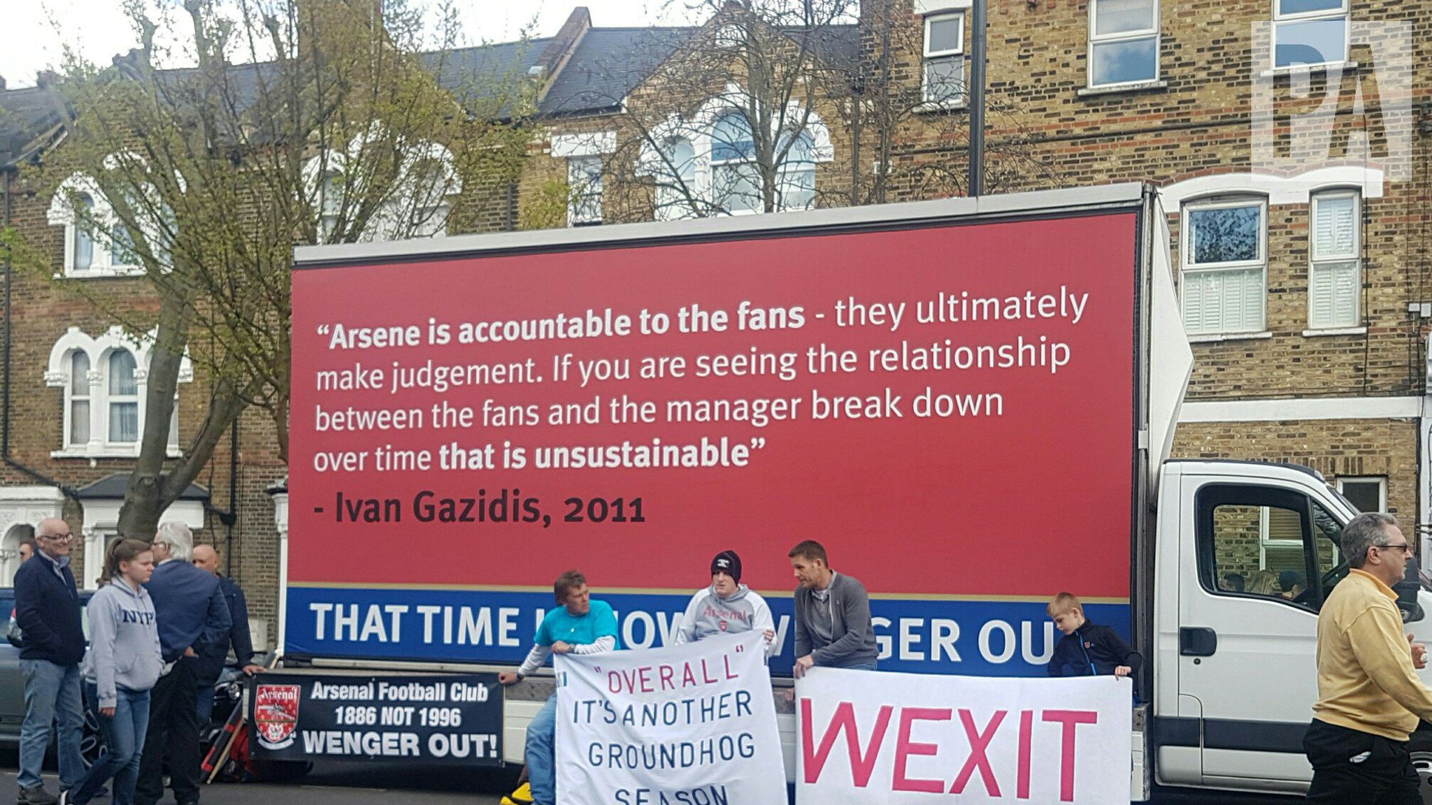 Arsenal fans launch anti-Arsene Wenger protest van in latest stunt ...