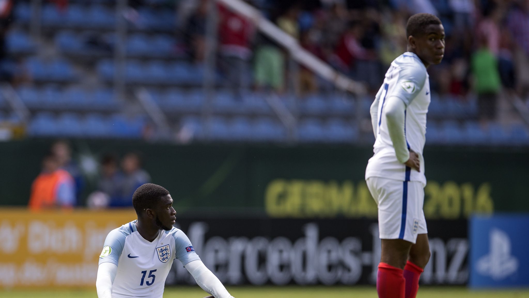 England 1-1 Guinea: Chelsea youngster scores freak own goal at U20 ...