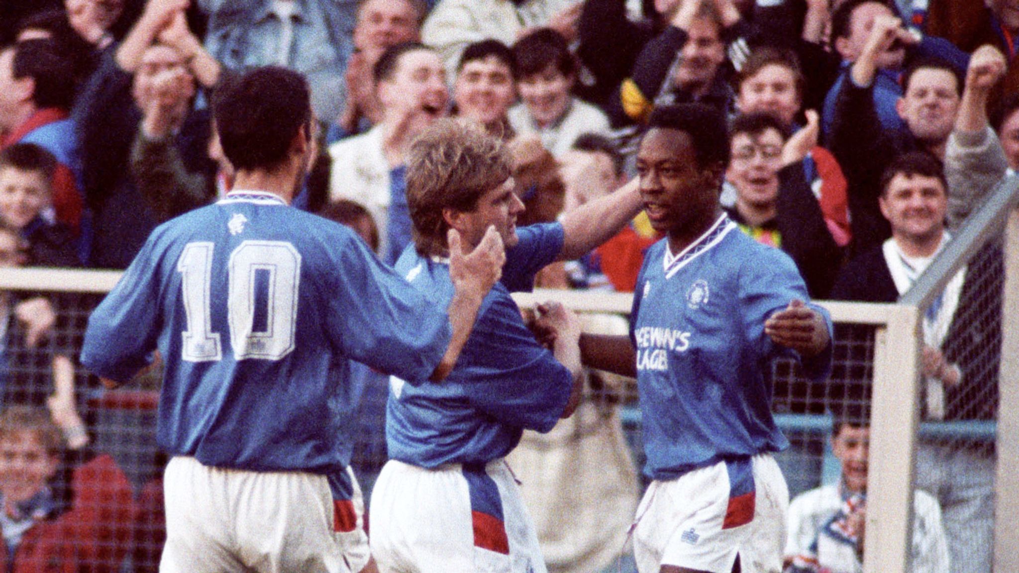 Former Rangers midfielder Mark Walters believes football can play a ...