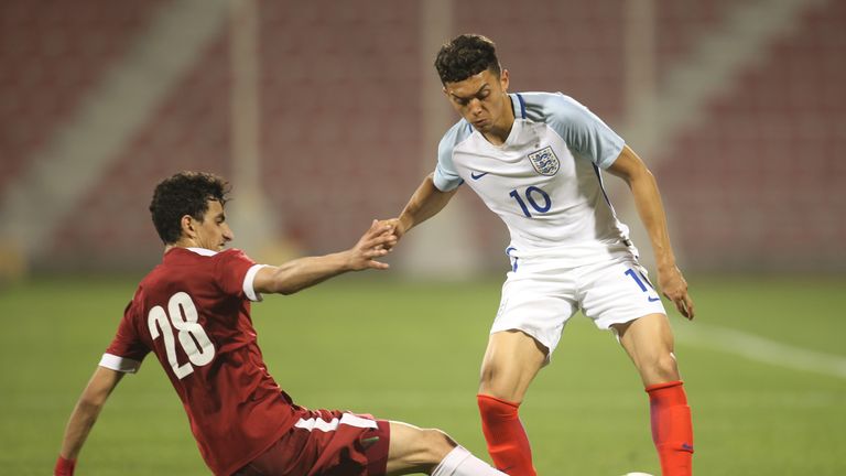 Ipswich midfielder Andre Dozzell signs new contract at Portman Road ...