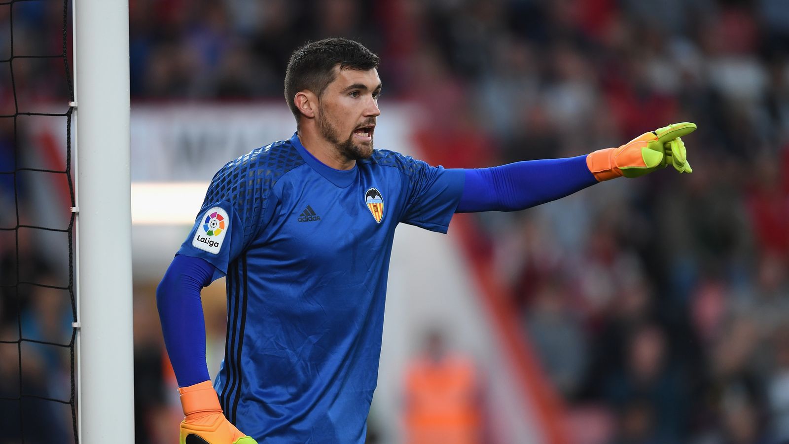 Brighton sign goalkeeper Mathew Ryan from Valencia on five-year deal ...