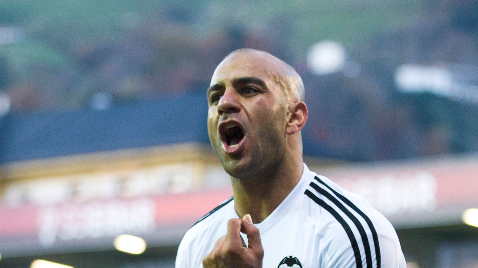 Valencia's Aymen Abdennour makes Marseille loan move | Football News ...