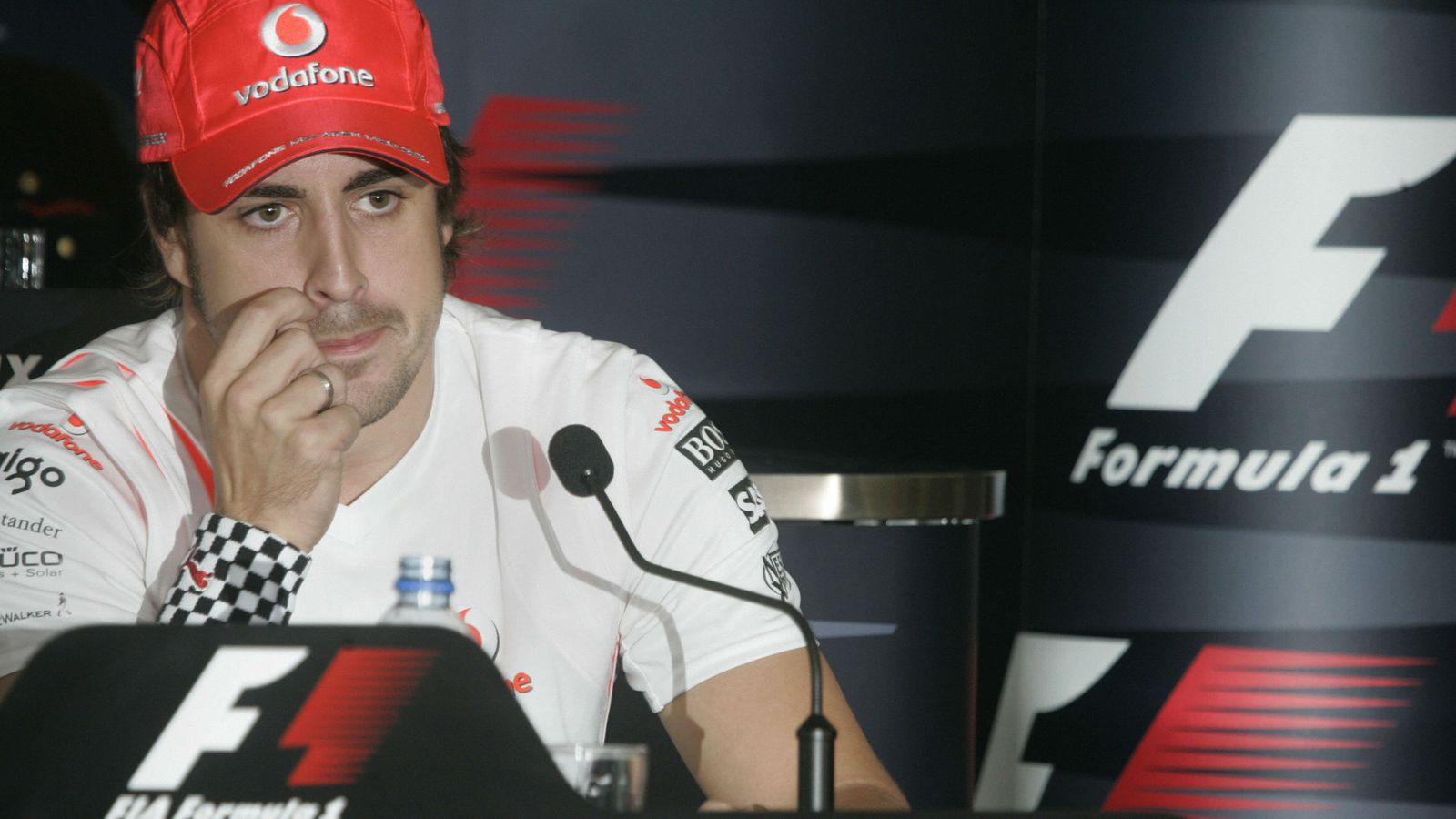 Fernando Alonso, Lewis Hamilton and the Hungarian GP pit-stop that ended a McLaren relationship ...