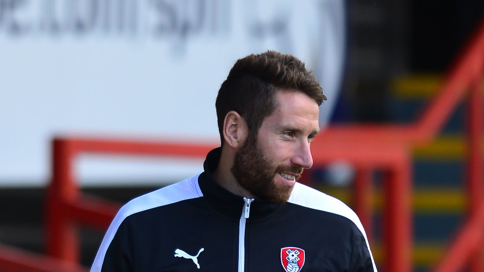 Kilmarnock sign Kirk Broadfoot on three-year deal | Football News | Sky ...