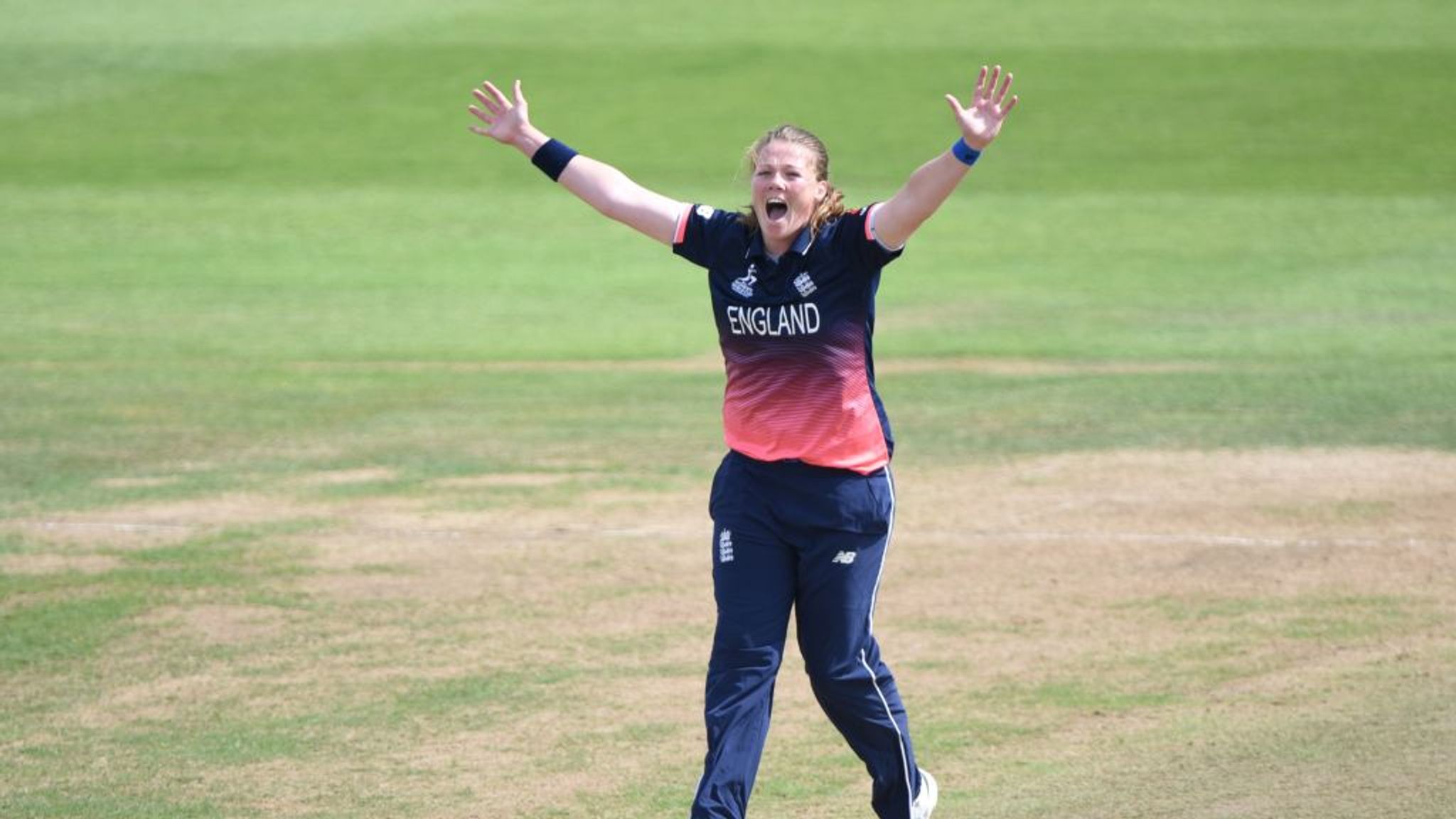 England vice-captain Anya Shrubsole predicts closely-fought Ashes ...