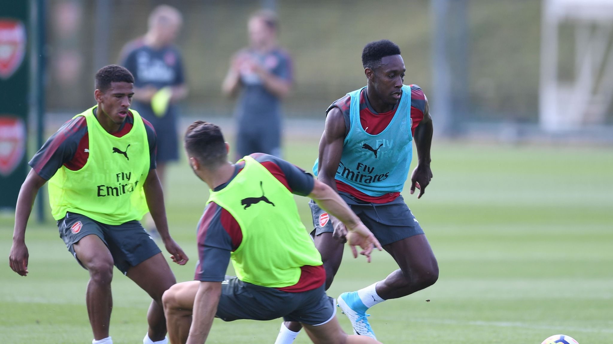 Jens Lehmann oversees first training session as Arsenal coach ...