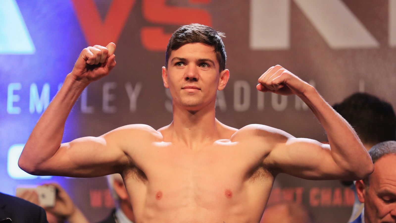 Linares vs Campbell: Vasyl Lomachenko praises Luke Campbell's skill ...