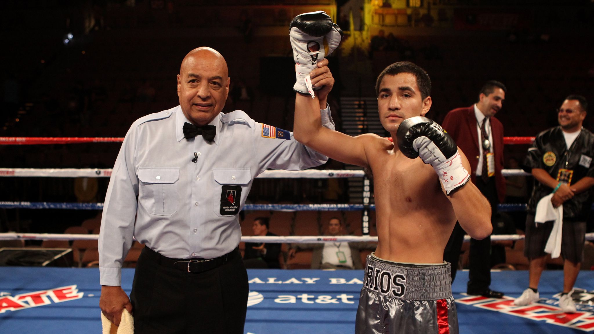 Mayweather vs McGregor: Referee Joe Cortez insists Conor McGregor won't ...