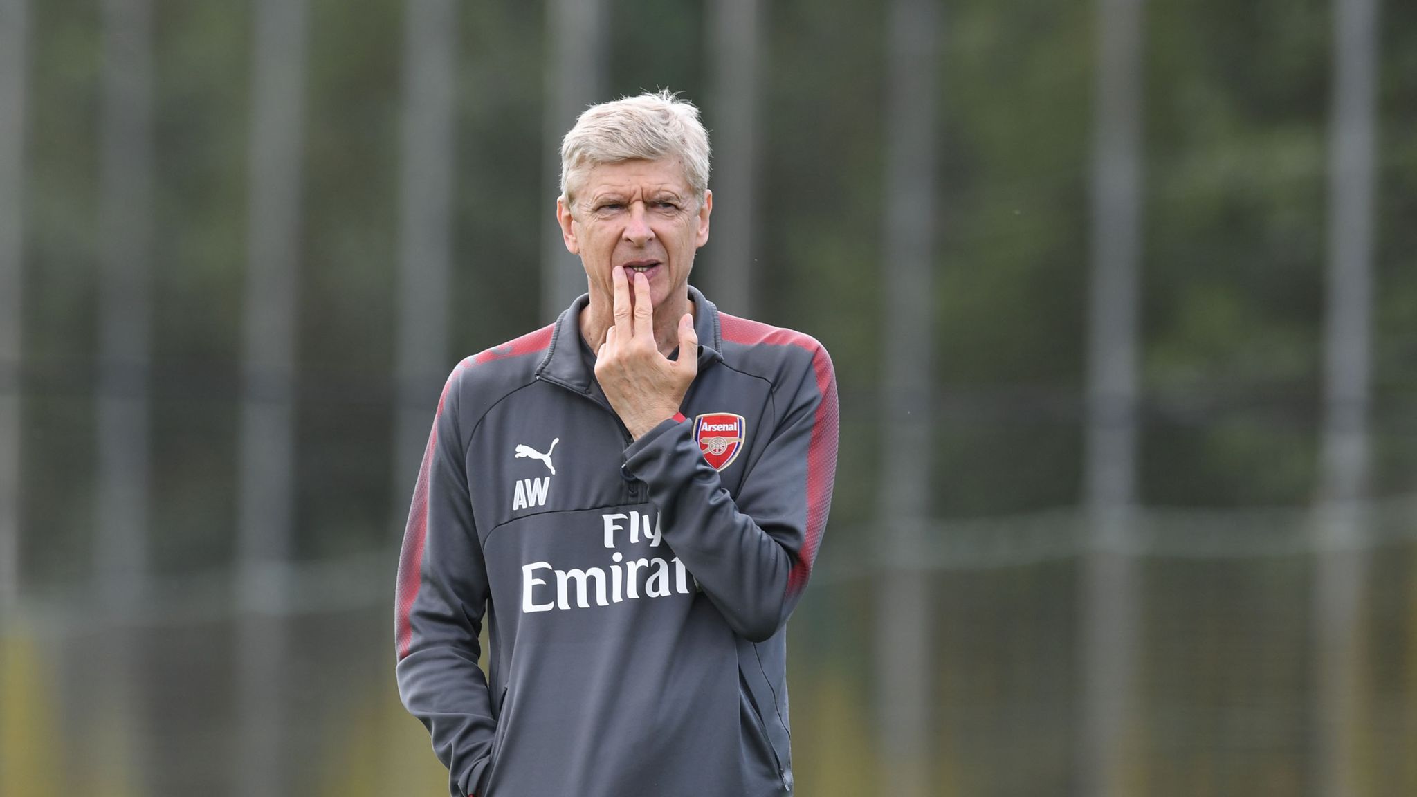 Arsene Wenger says his Arsenal team need the fans' support ahead of ...