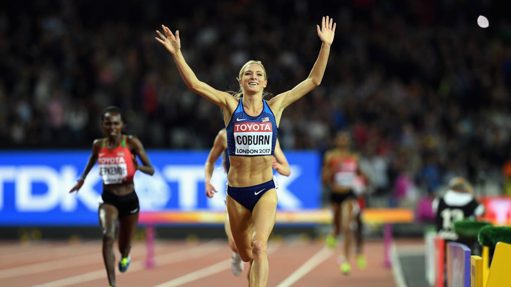 World Championships: Dafne Schippers defends her 200m title | Athletics ...