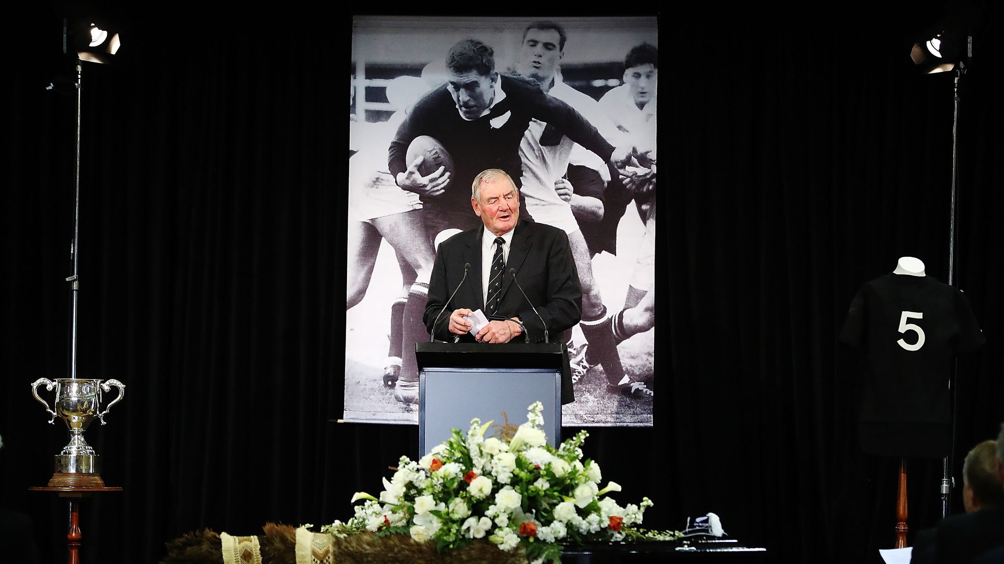 Thousands bid farewell to All Blacks legend Sir Colin Meads | Rugby ...