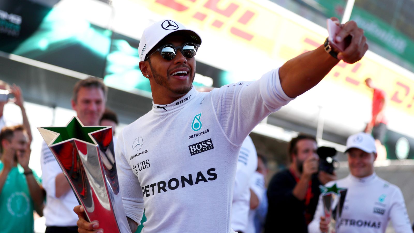 F1 Papers: Lewis Hamilton leaves Sebastian Vettel chastened at Italian ...