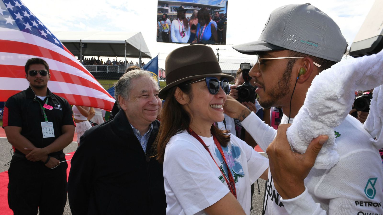 Lewis Hamilton may 'take a knee' at the US GP as he backs NFL protests ...