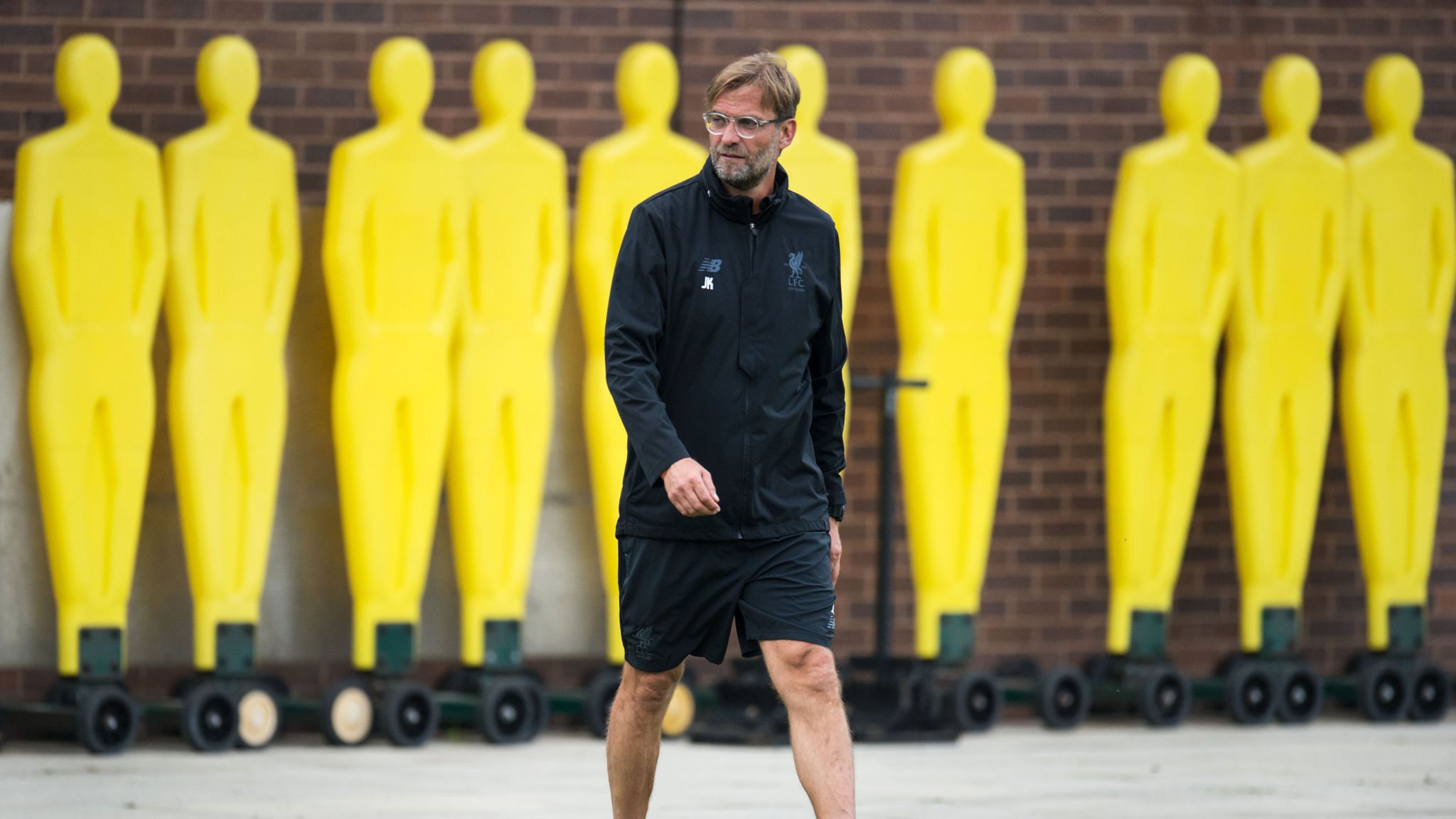 Jurgen Klopp admits himself to hospital and misses Liverpool training ...