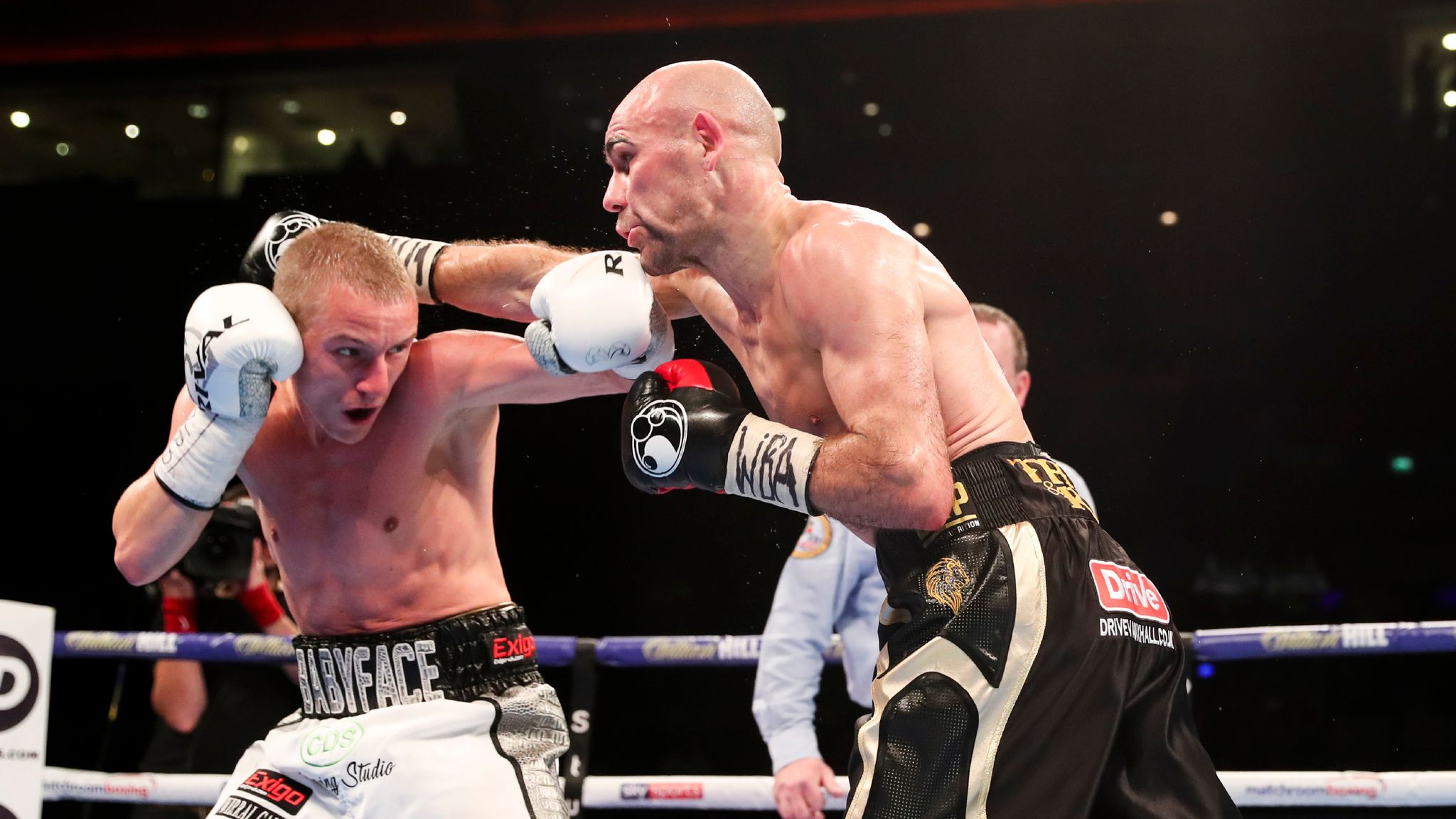 Butler vs Hall: Paul Butler impressively beats Stuart Hall to move ...